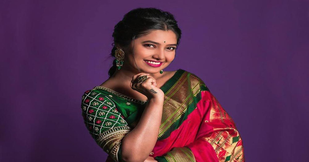 प्राजक्ता माळी ने घेतलं पुण्यातील मानाच्या पाच गणपतींच दर्शन