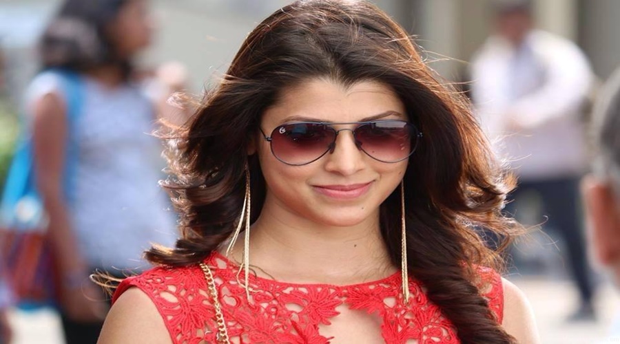 "मित्रामुळे वडापाव खाणे सोडले",